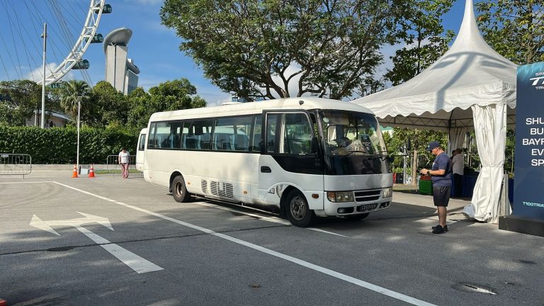 Best Shuttle Bus Service in Singapore | Koh Bus